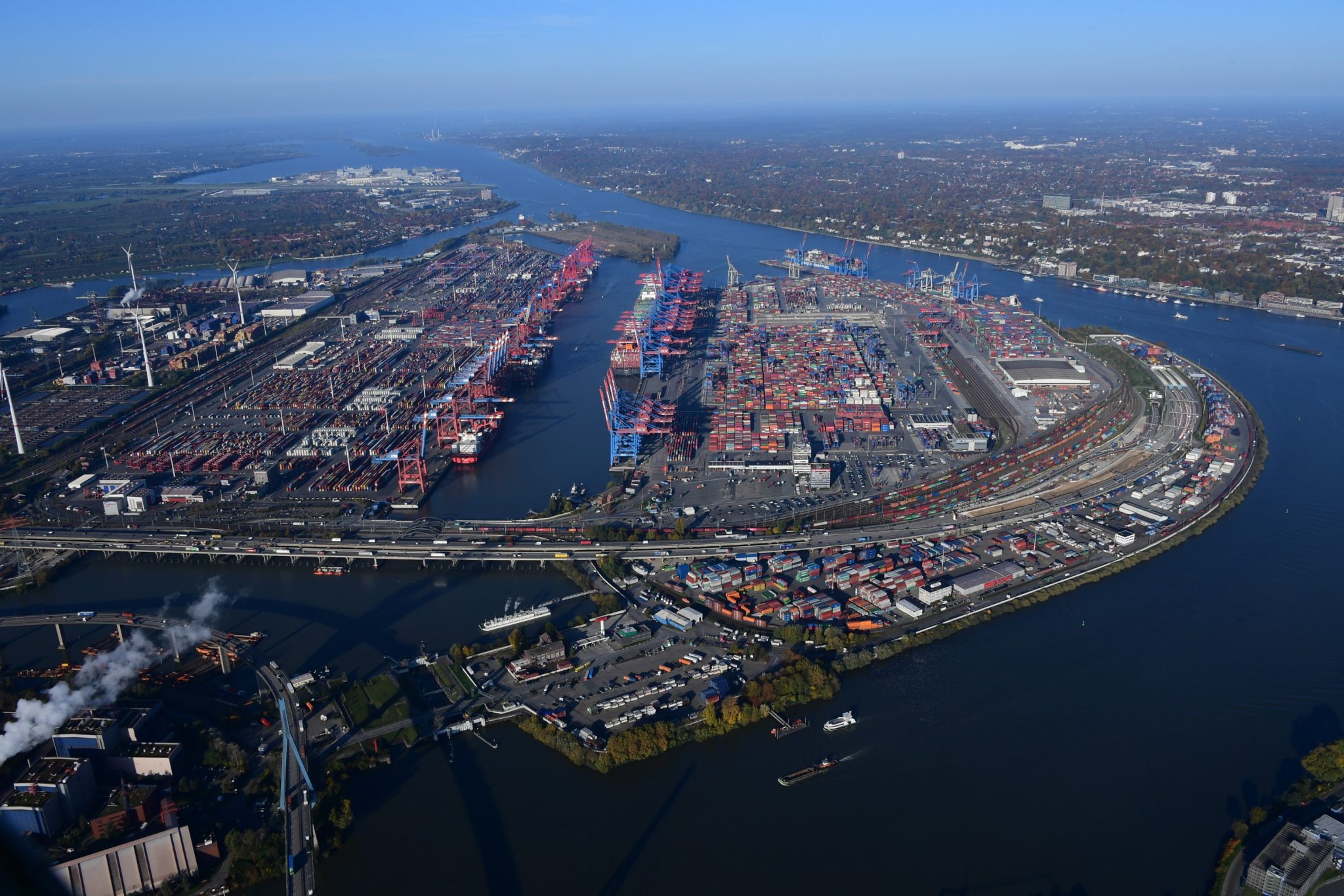 Port of Belledune signs MOU with Germany’s Port of Hamburg - Maritime ...