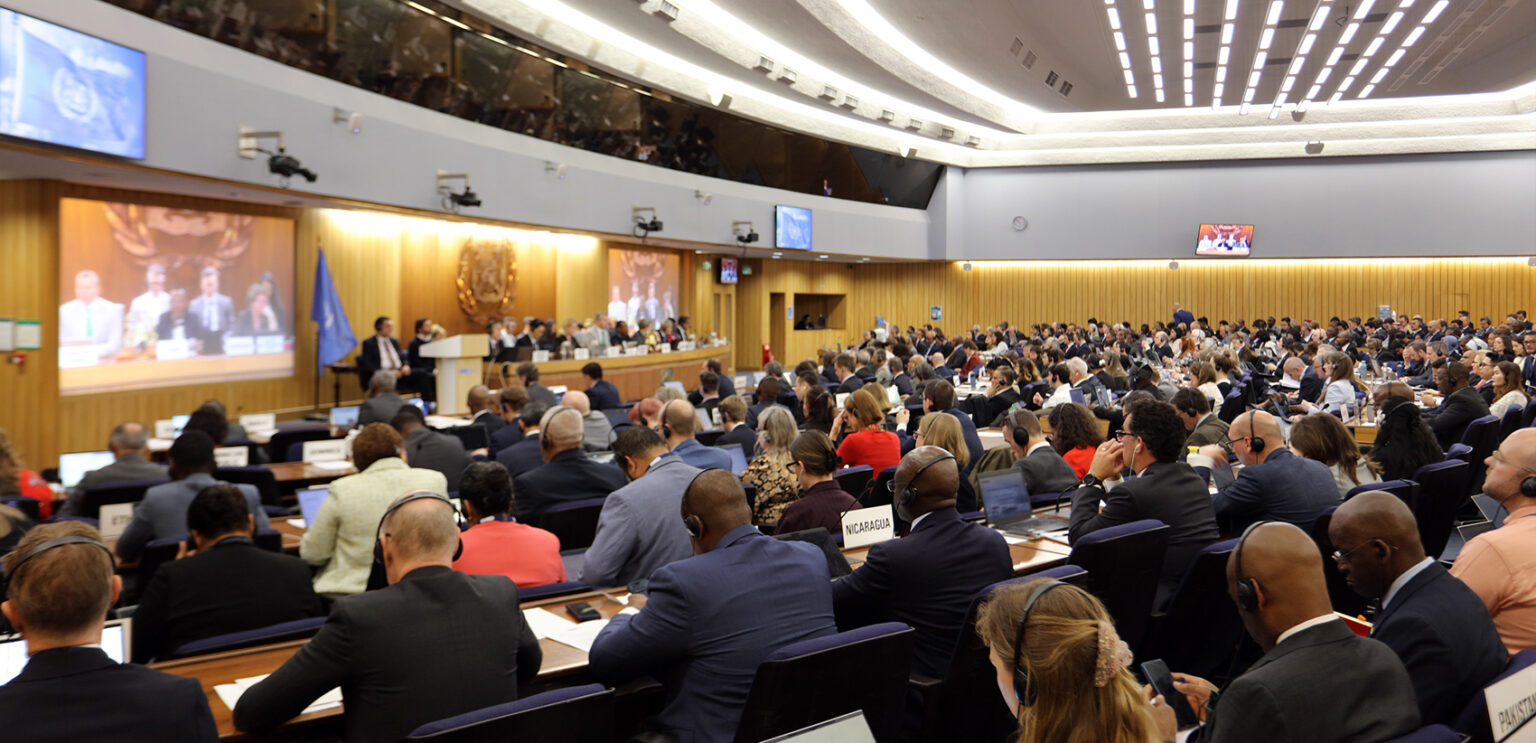 IMO approves world’s first decarbonization target for global shipping ...