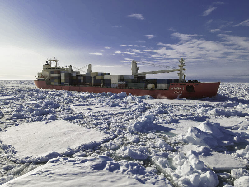 Fednav and Arctic Gateway Group sign agreement to explore year-round ...